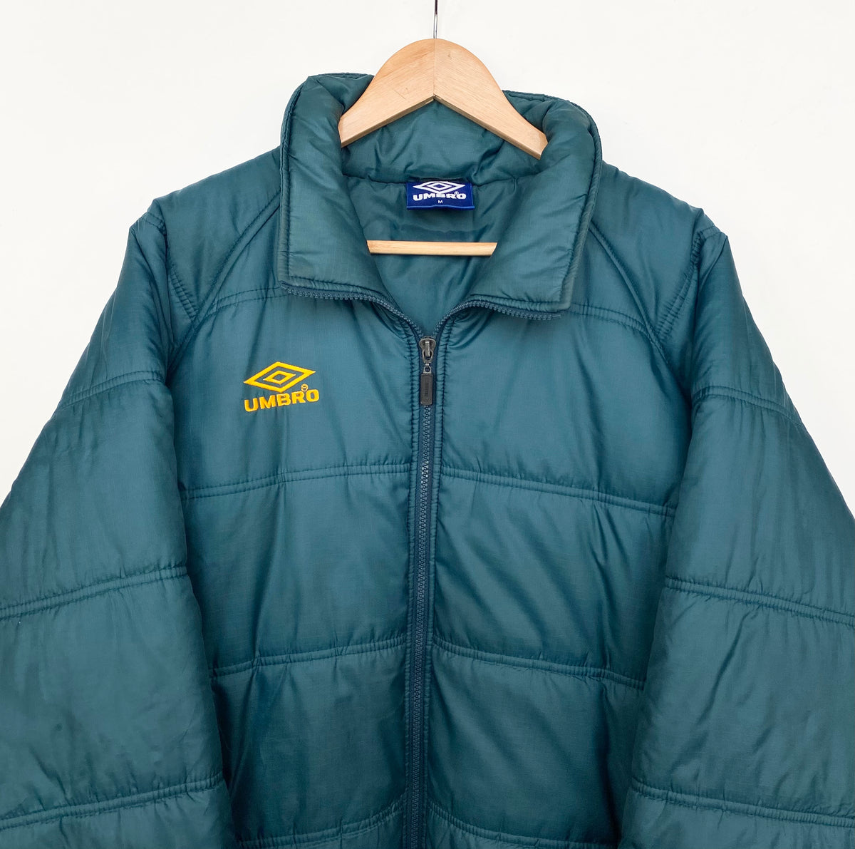 90s Umbro Puffa Coat (M) – Red Cactus Vintage
