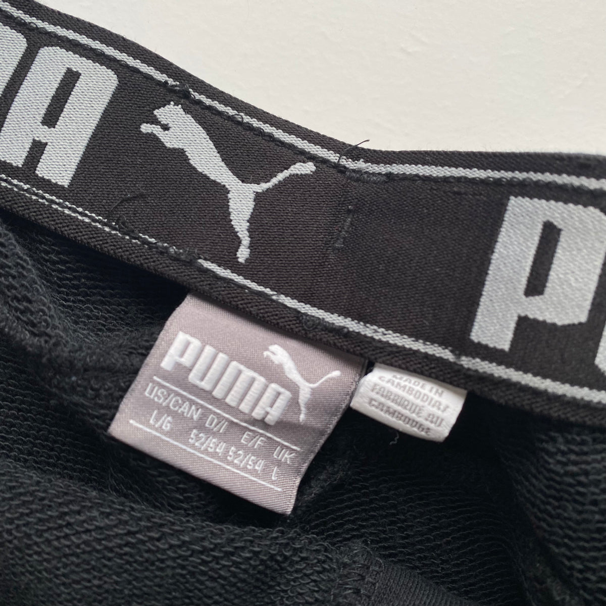 Puma joggers (L) – Red Cactus Vintage